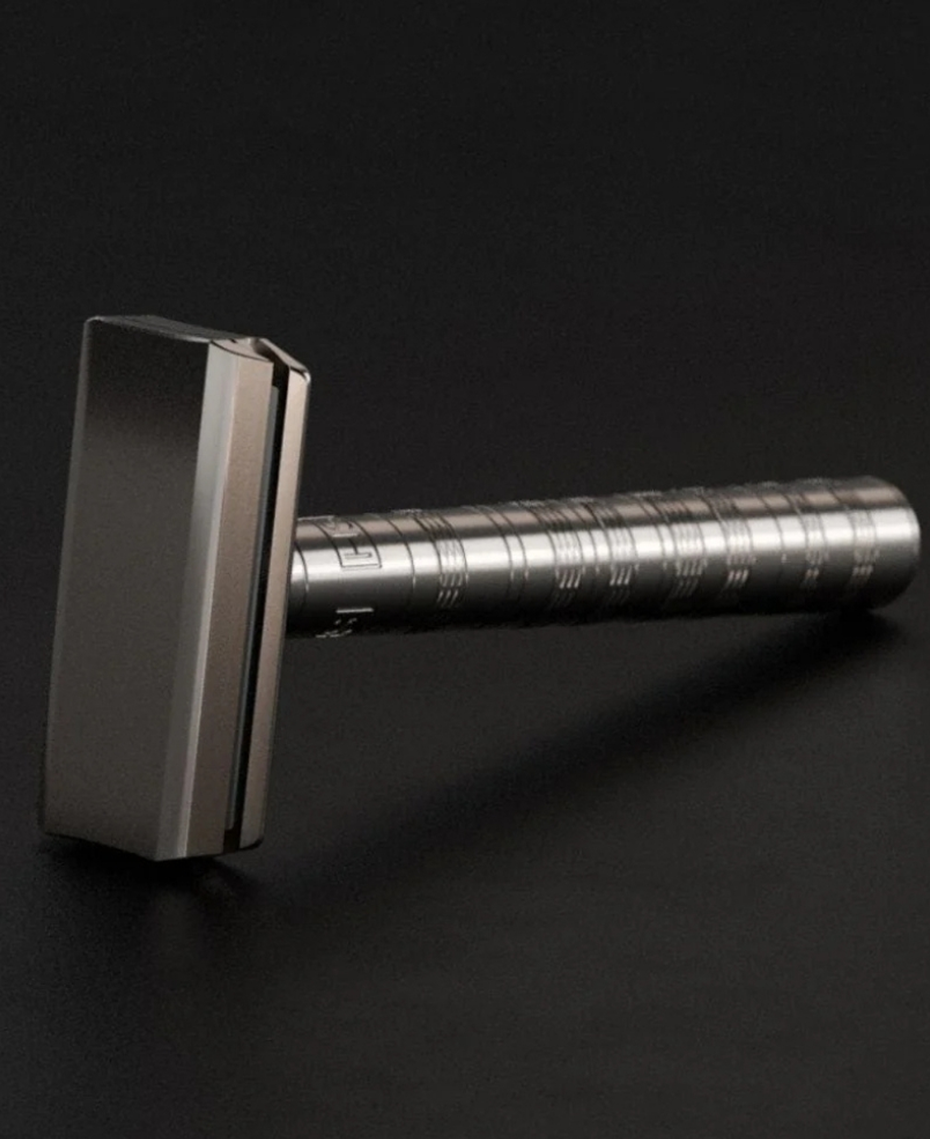 Henson Shaving | Ti22 Closed Comb Safety Razor - Titanium | Shaver Shop