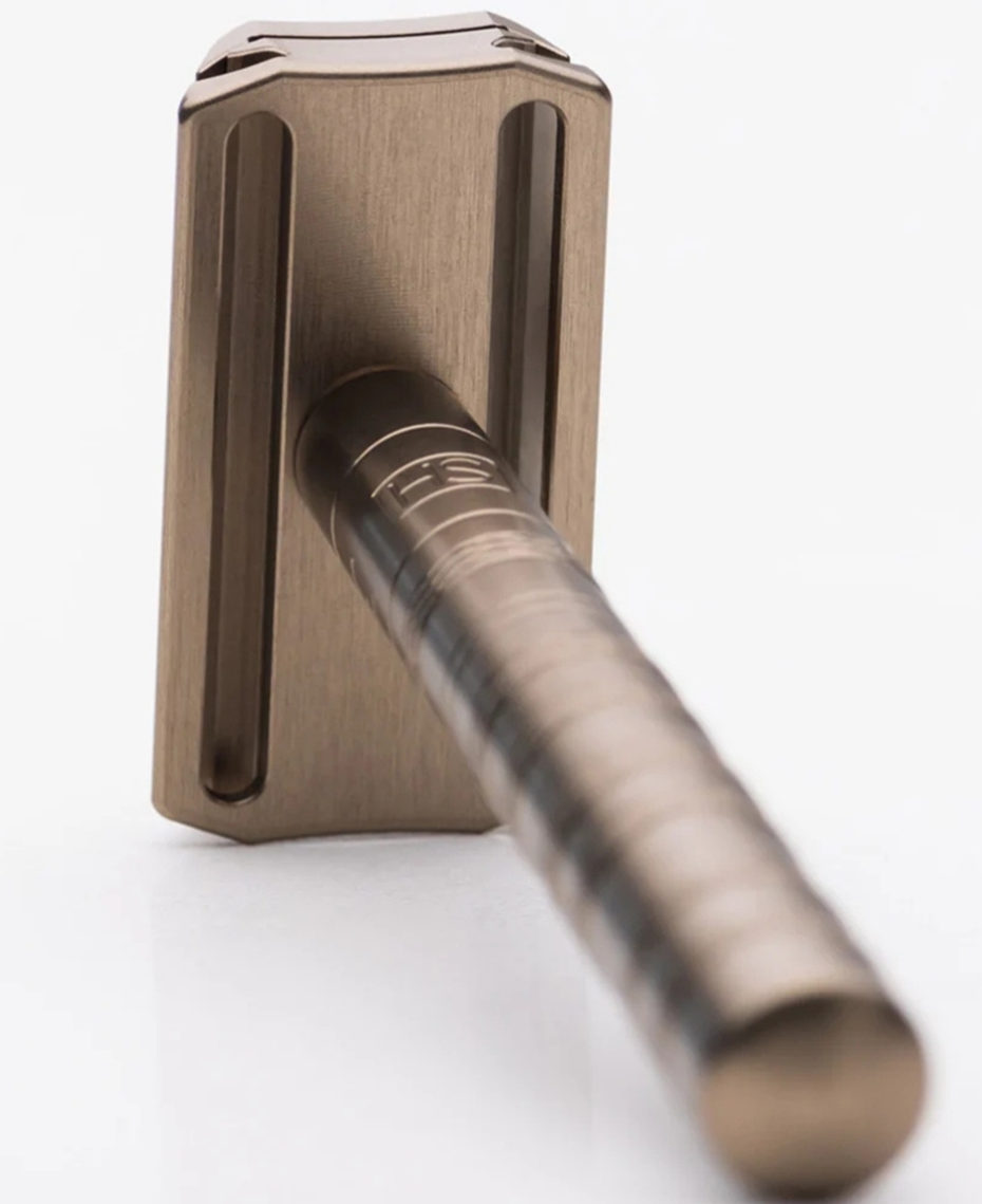 Henson Shaving | AL13 Closed Comb Safety Razor - Tan | Shaver Shop