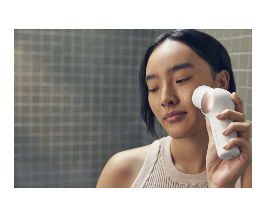 Therabody | TheraFace PRO Percussive Facial Therapy - White | Shaver Shop