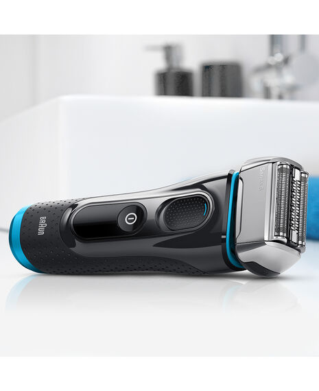 Braun | Series 5 Wet/Dry Electric Shaver Silver/Black Plus Clean ...